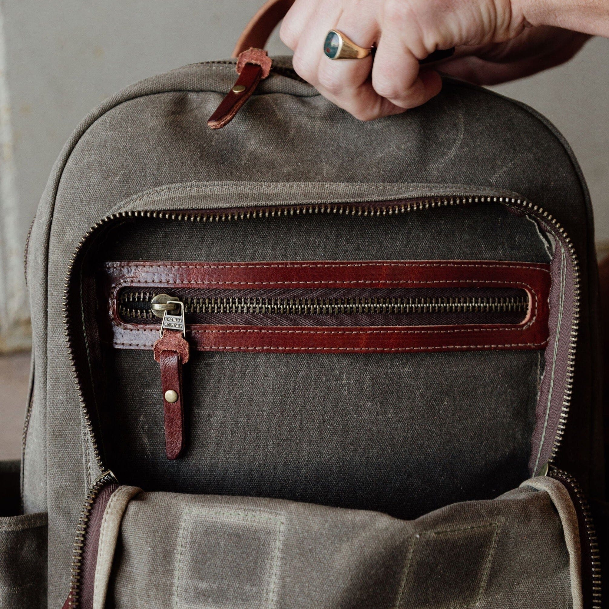Rover Backpack - Brush Brown (Old Style) – Bradley Mountain