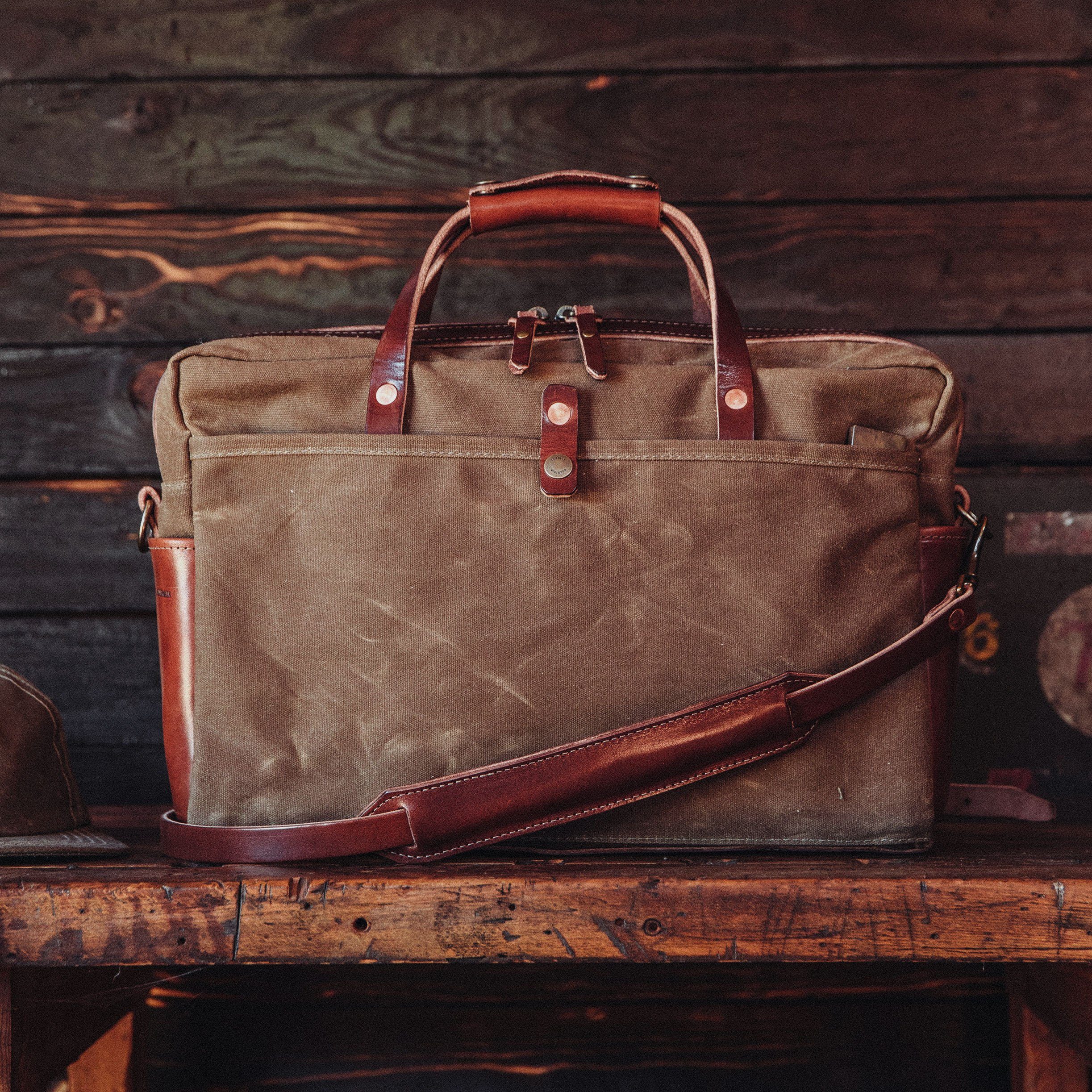 Courier Briefcase - Brush Brown – Bradley Mountain