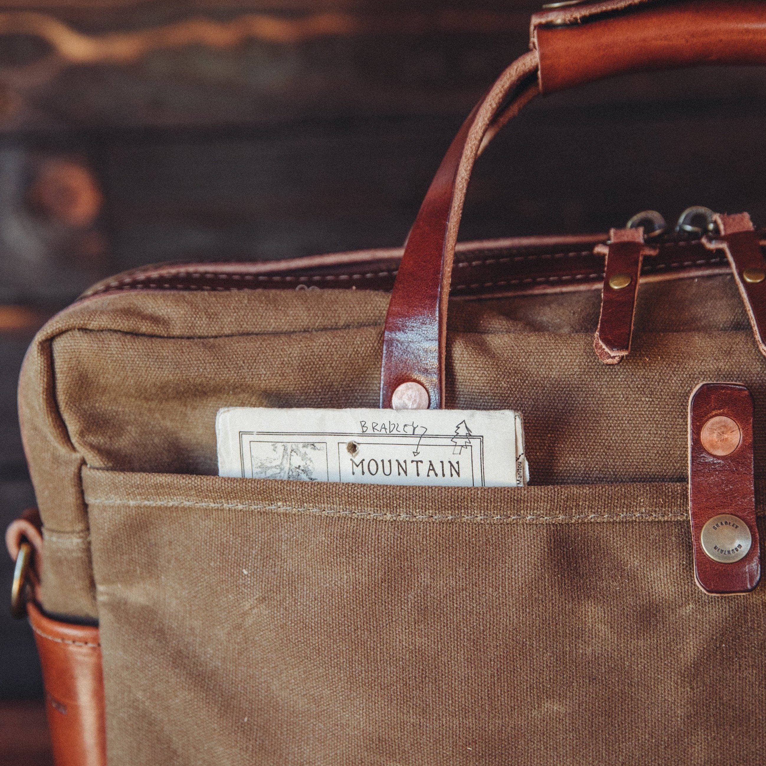 Courier Briefcase - Brush Brown – Bradley Mountain